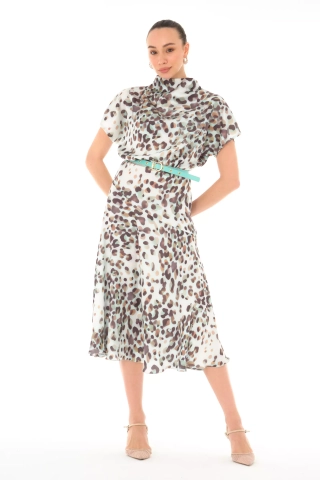 Printed Satin Short Sleeve Midi Dress | All | Fervente